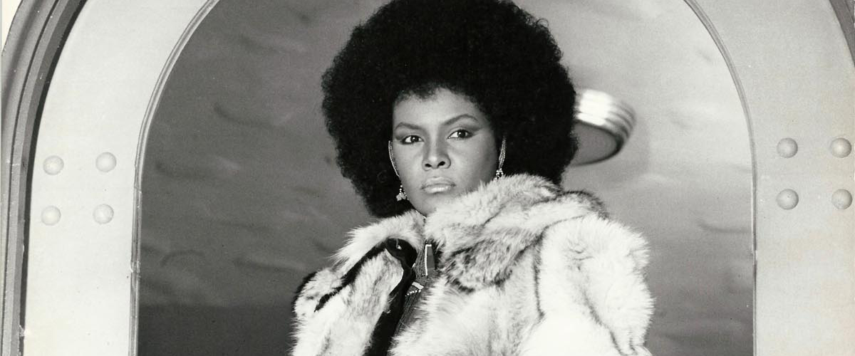 Cleopatra Jones (1973) | Afro Style Communication